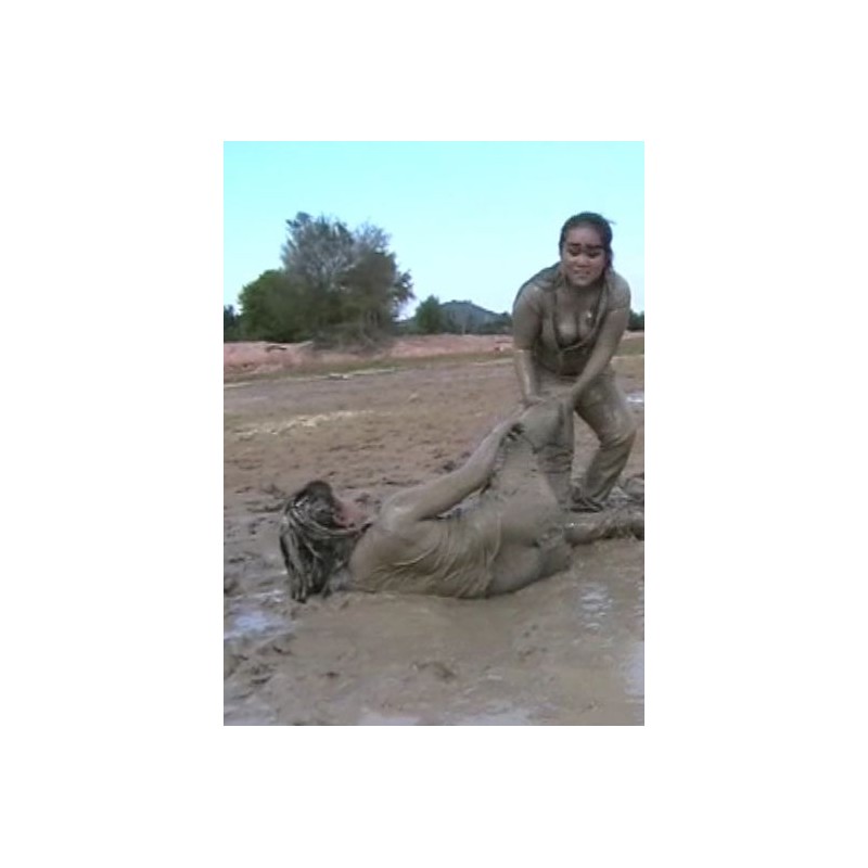 W156 Bee and Noi in the mud (movie)